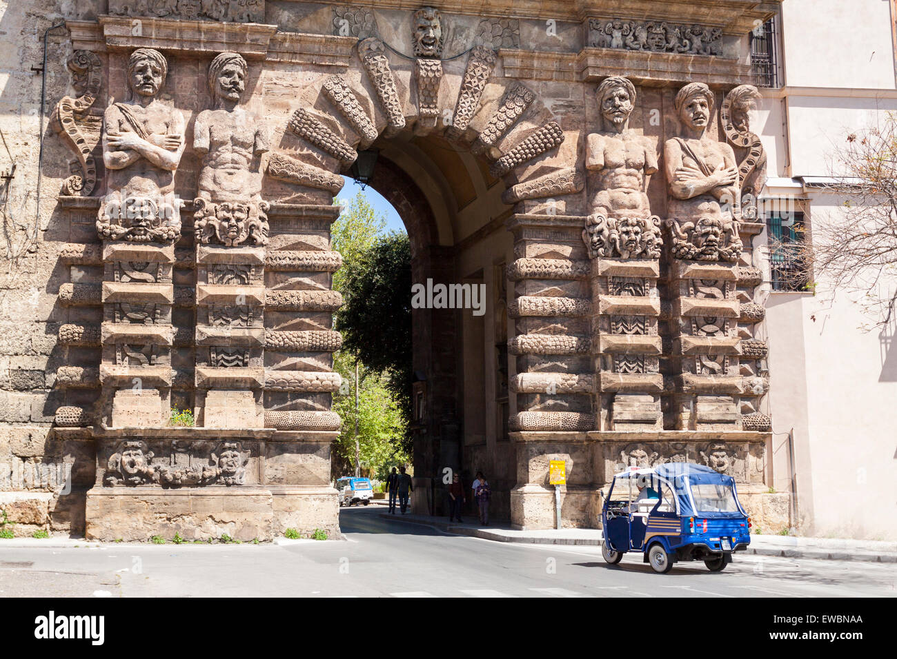 Gateway to the city called New Gate. Palermo, Sicily. Italy Stock Photo ...