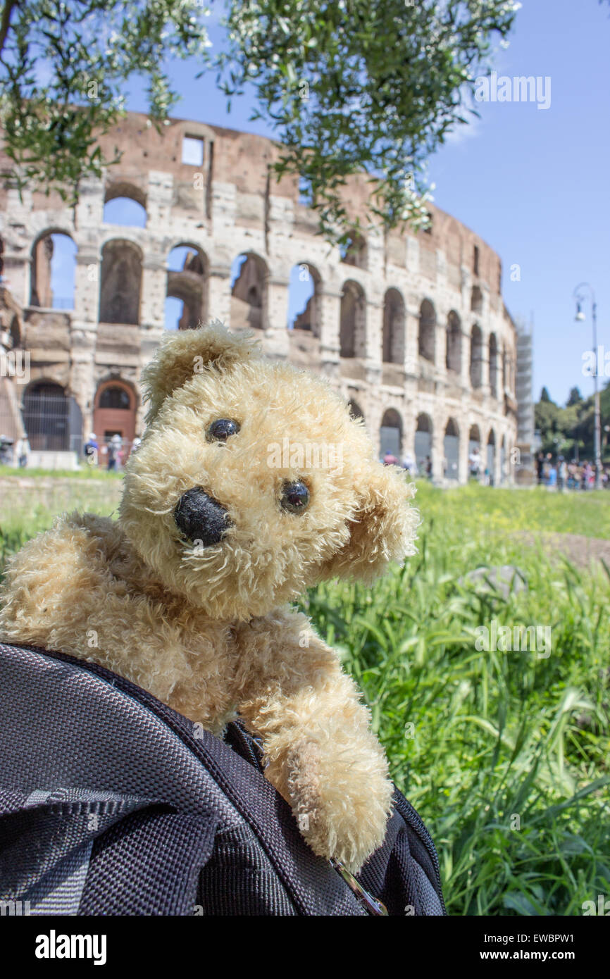 Antique teddy hi-res stock photography and images - Alamy