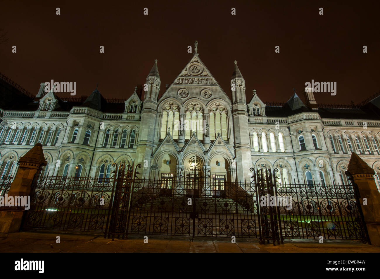 Arkwright Building, Nottingham City at night, Nottinghamshire England ...