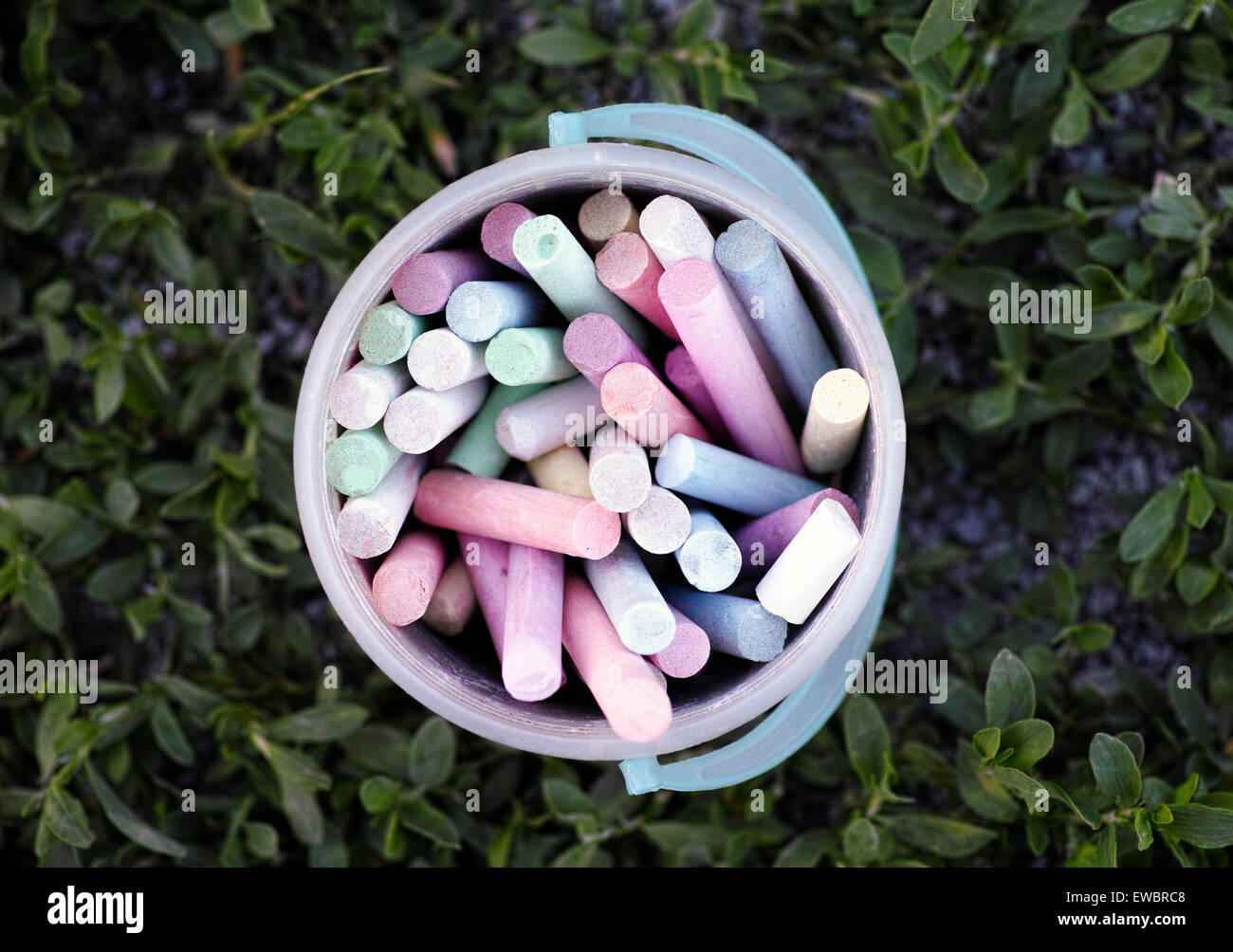 Chalk box hi-res stock photography and images - Alamy