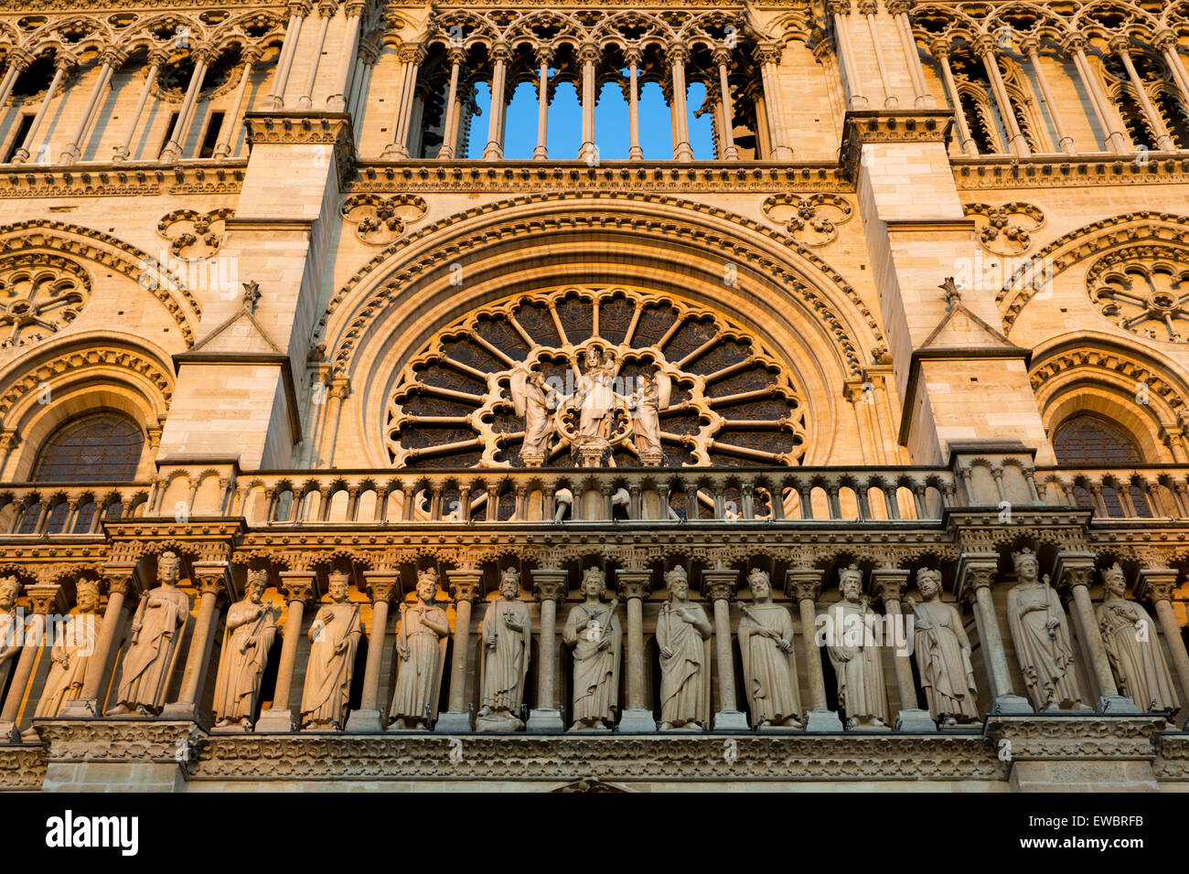 Paris front facade notre dame cathedral hi-res stock photography and ...