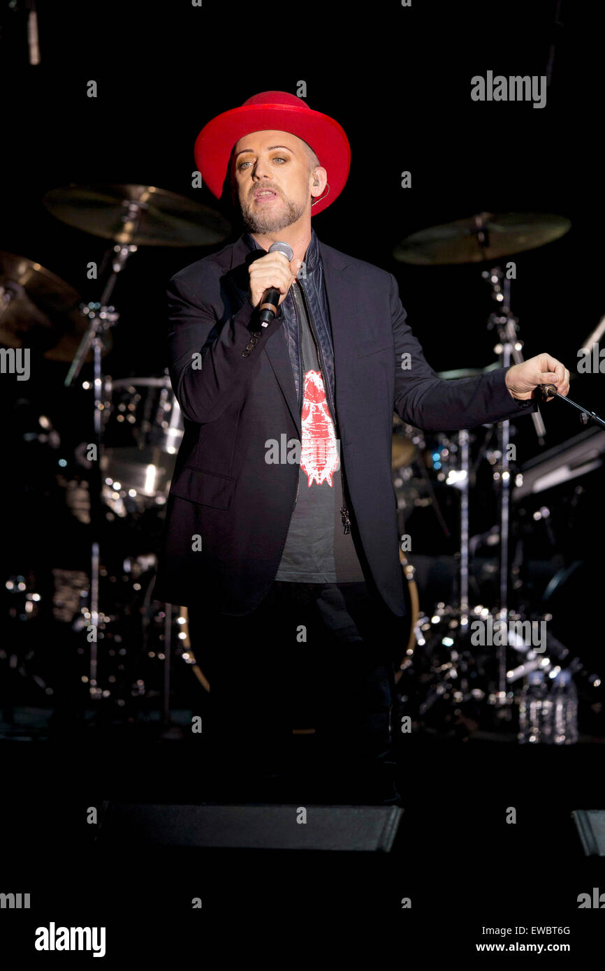 Boy george hi-res stock photography and images - Alamy