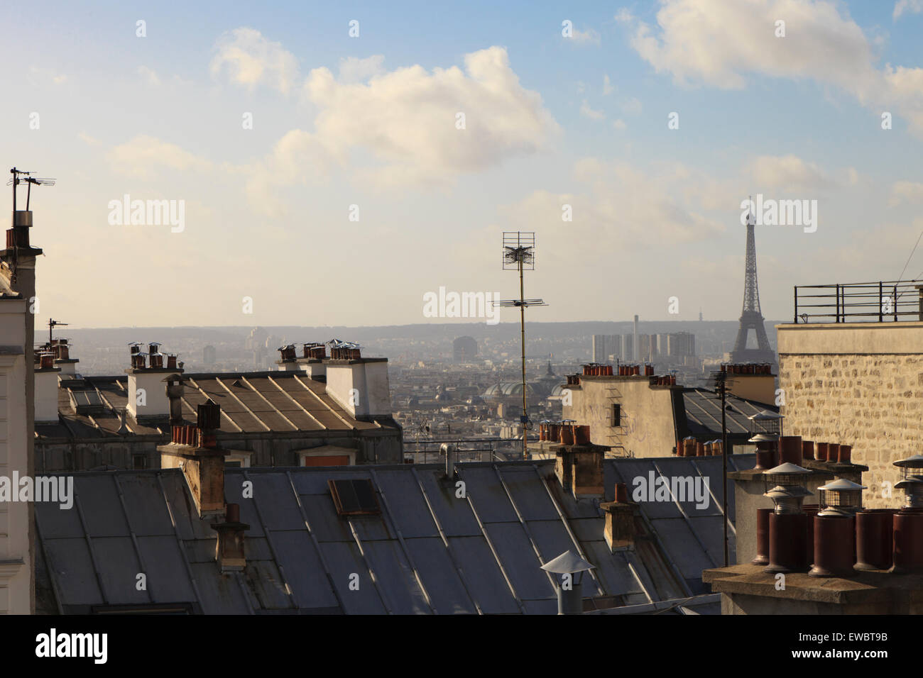 Rooftops france hi-res stock photography and images - Alamy