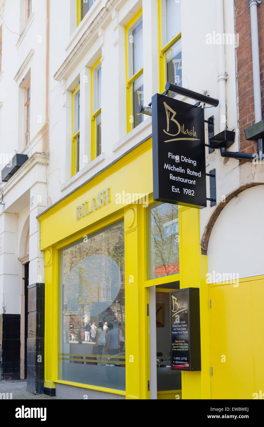 Indian food restaurant hi-res stock photography and images - Alamy