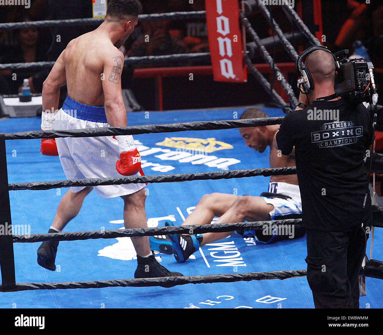 Las Vegas, Nevada, USA. 22nd June, 2015. Boxers J'Leon Love and Jason ...
