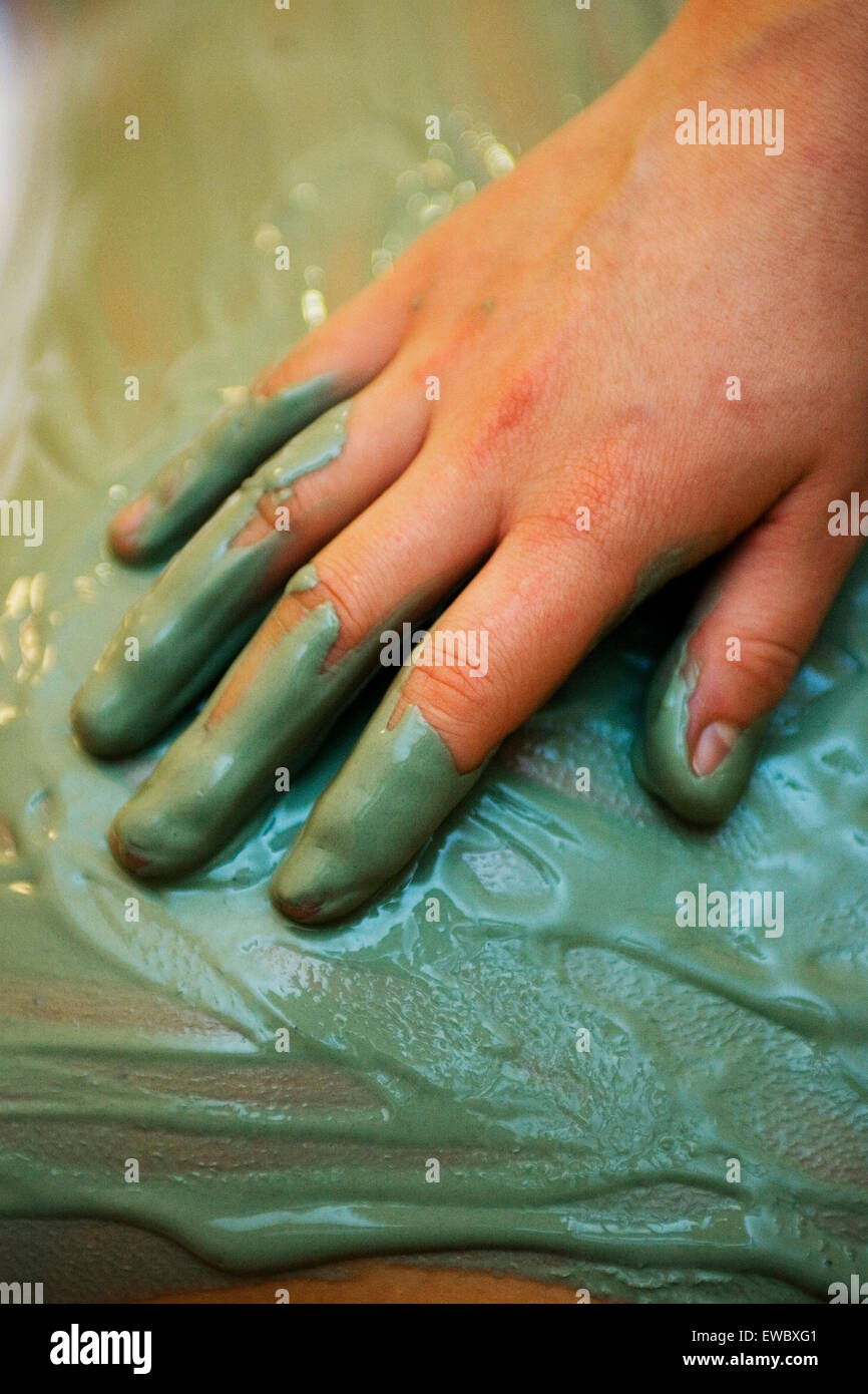 Woman receiving a seaweed body mask at a spa, Stowe VT Stock Photo - Alamy