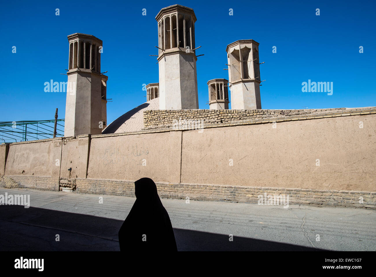 Building with windtowers in Old town of Yazd, Iran Stock Photo - Alamy