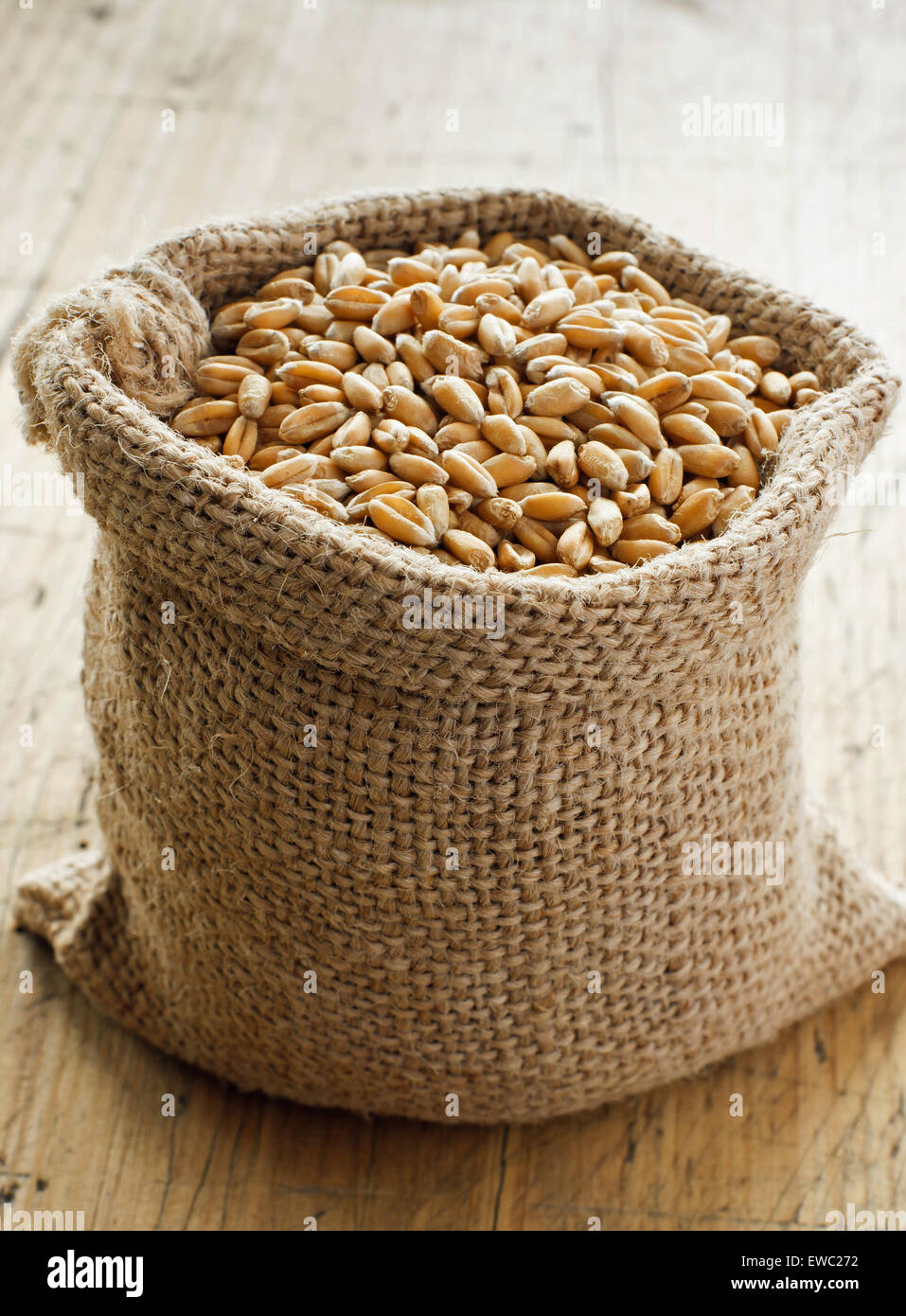 Sacks of grain hi-res stock photography and images - Alamy