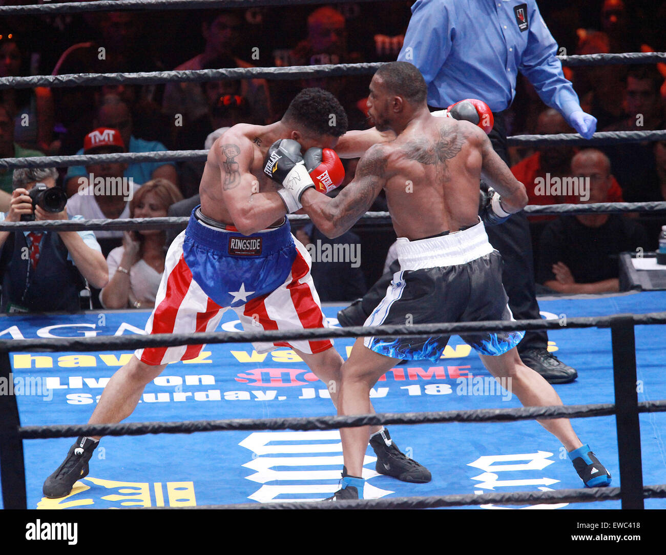 Las Vegas, Nevada, USA. 22nd June, 2015. Boxers J'Leon Love and Jason ...