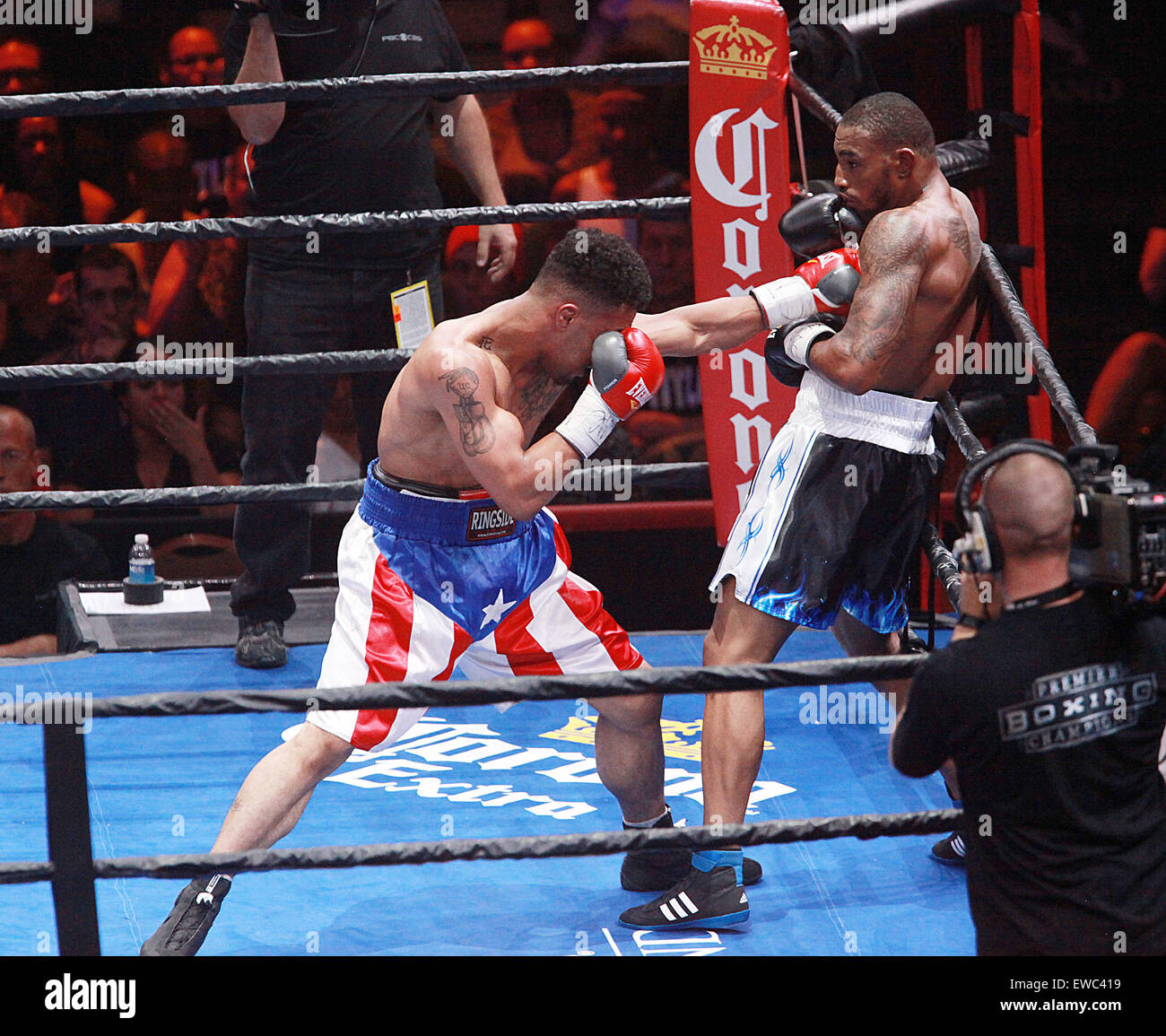Las Vegas, Nevada, USA. 22nd June, 2015. Boxers J'Leon Love and Jason ...