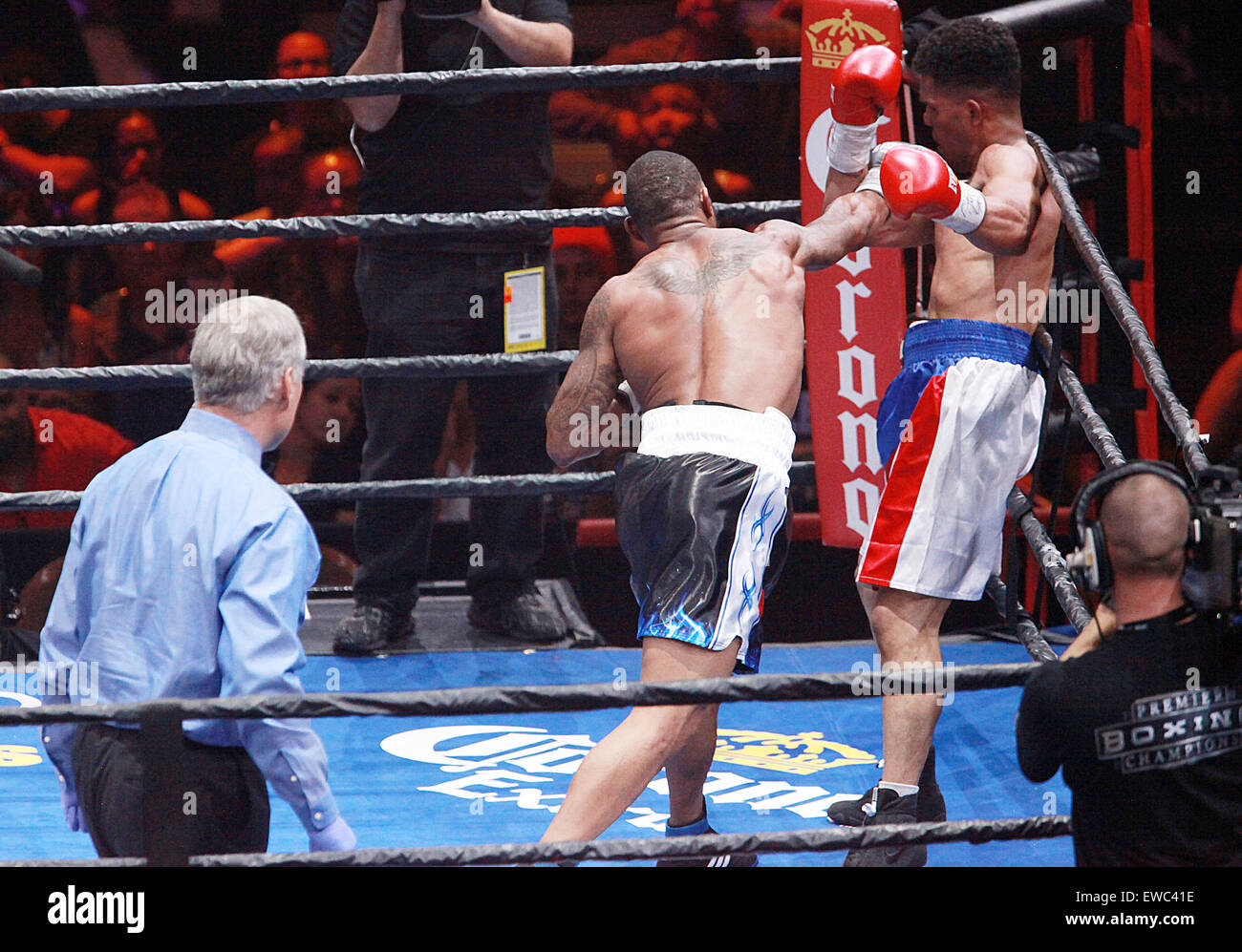 Las Vegas, Nevada, USA. 22nd June, 2015. Boxers J'Leon Love and Jason ...