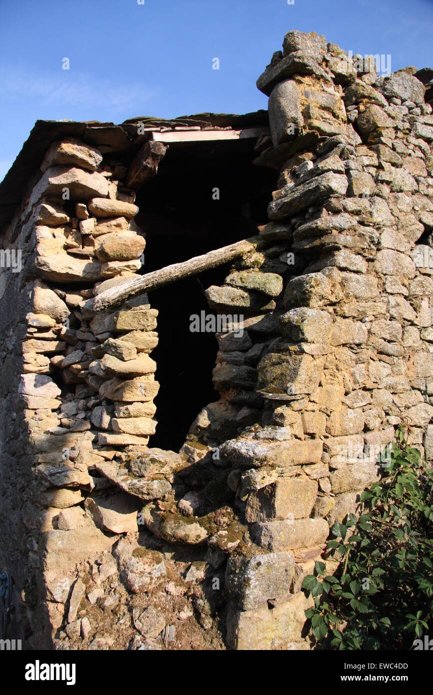 Traditional village in the North of Portugal Stock Photo - Alamy