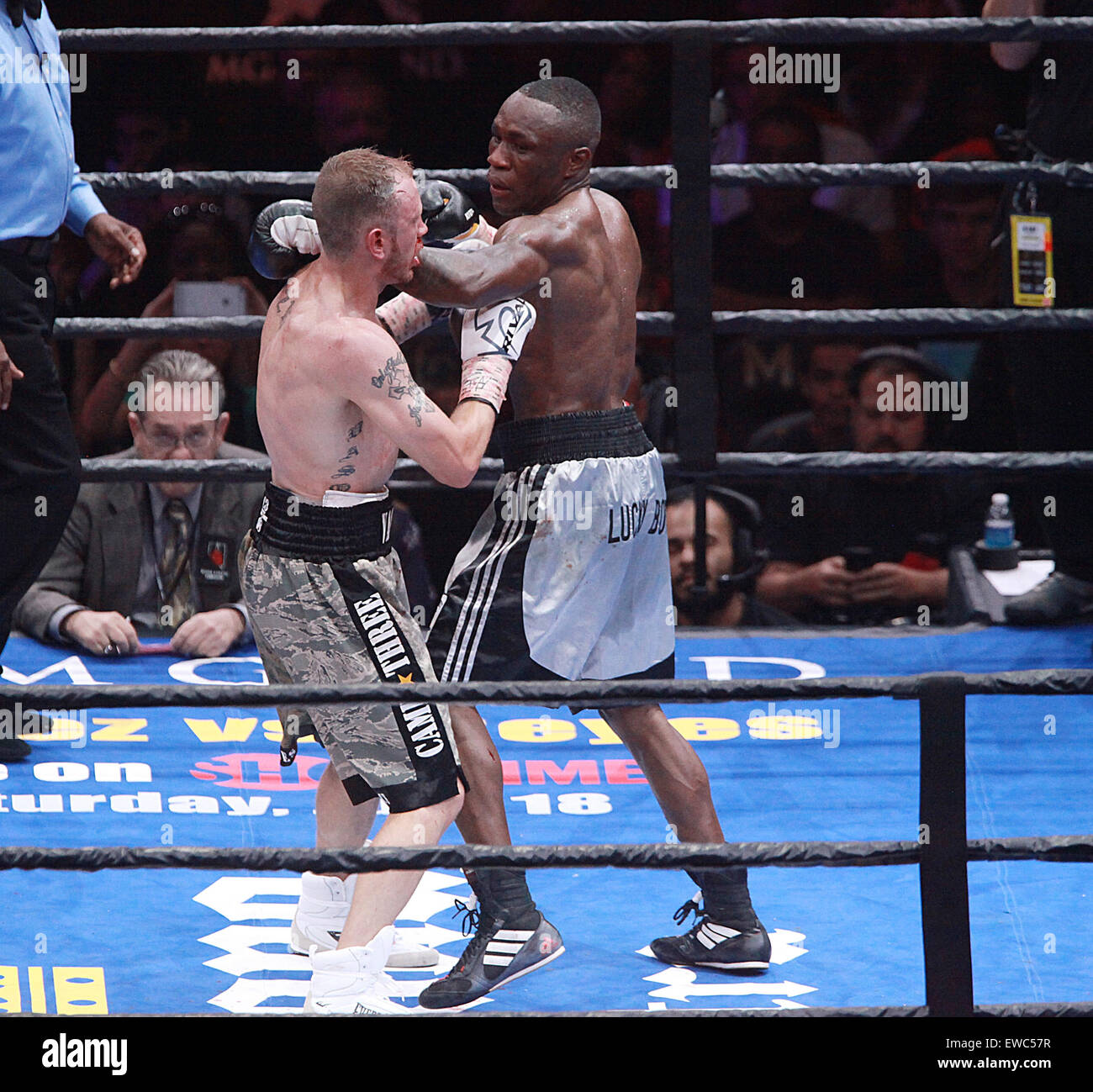 Las Vegas, Nevada, USA. 21st June, 2015. Boxers Sammy Chavez and WALE ...