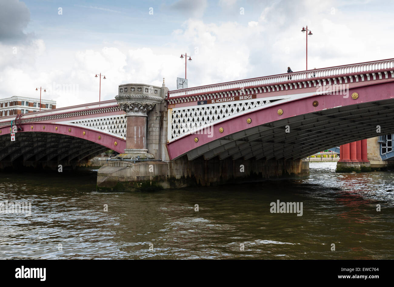 Blackfriars road bridge over the River Thames with St Paul's Cathedral ...