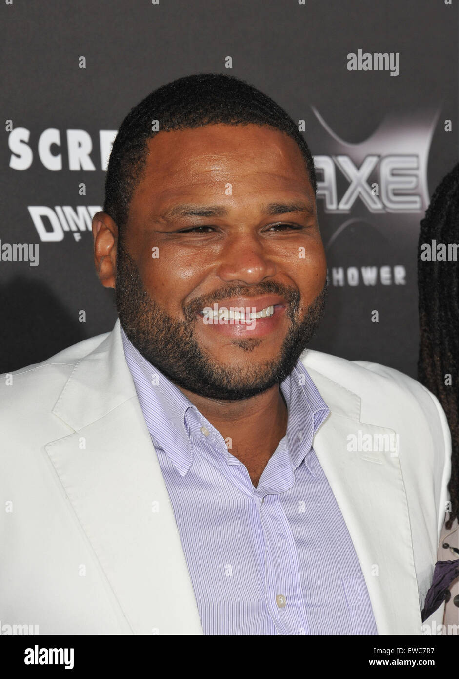 LOS ANGELES, CA - APRIL 11, 2011: Anthony Anderson at the world ...