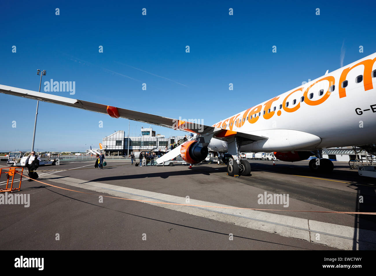 boarding easyjet aircraft at Belfast International Airport UK Stock ...