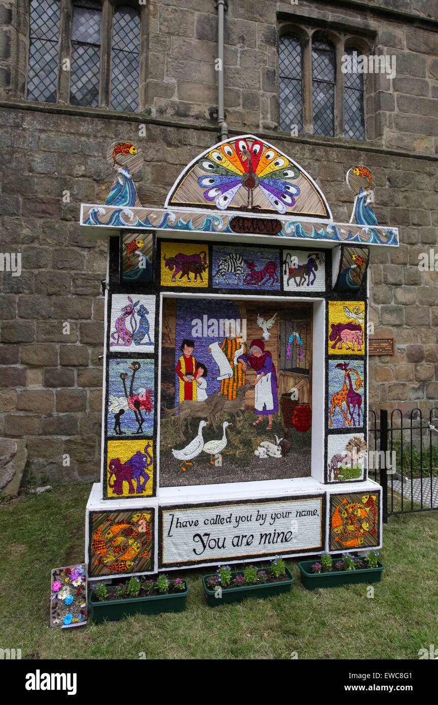 Derbyshire village peak district hi-res stock photography and images ...