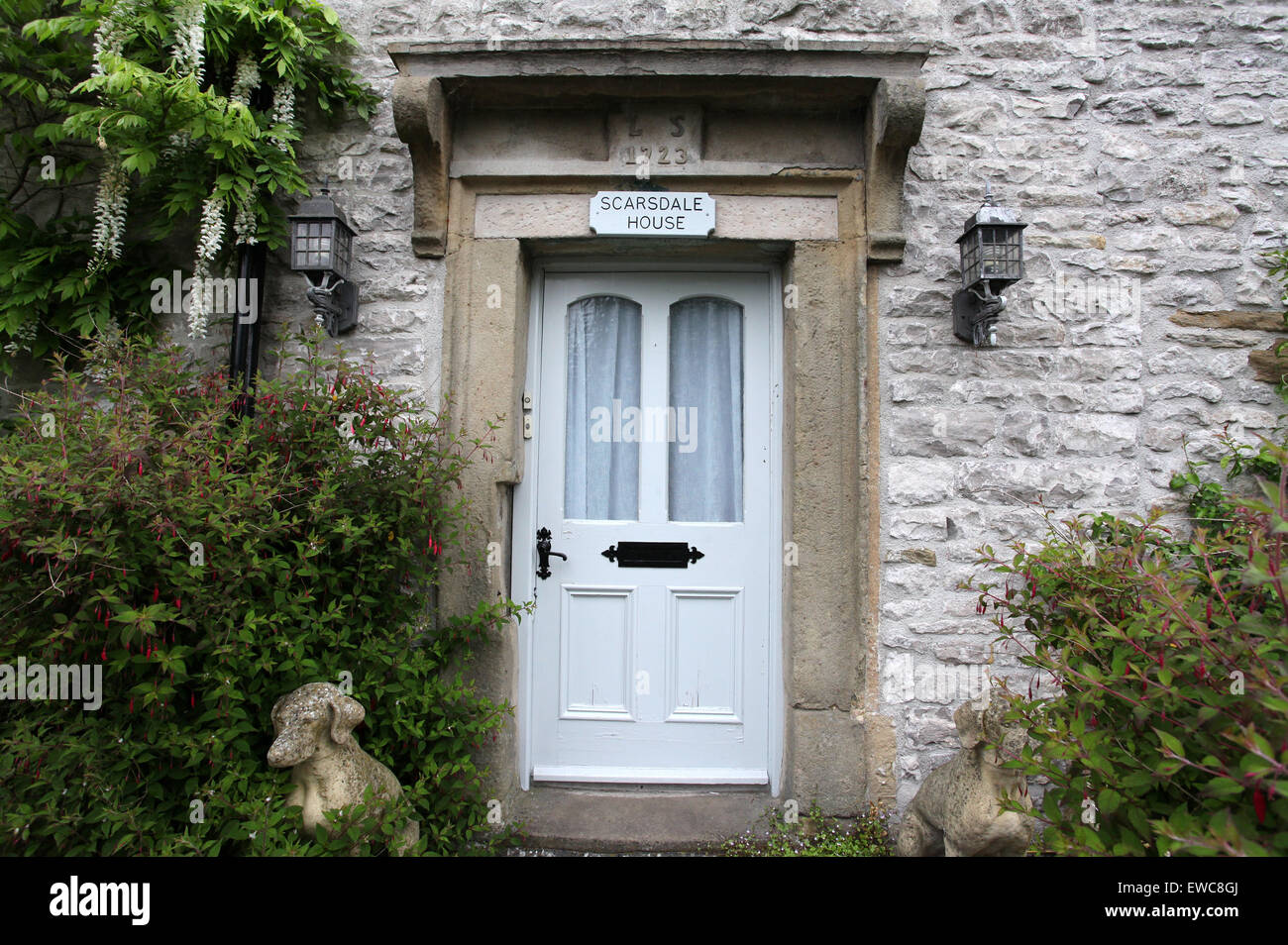 House dated 1723 in the Derbyshire village of Litton Stock Photo - Alamy