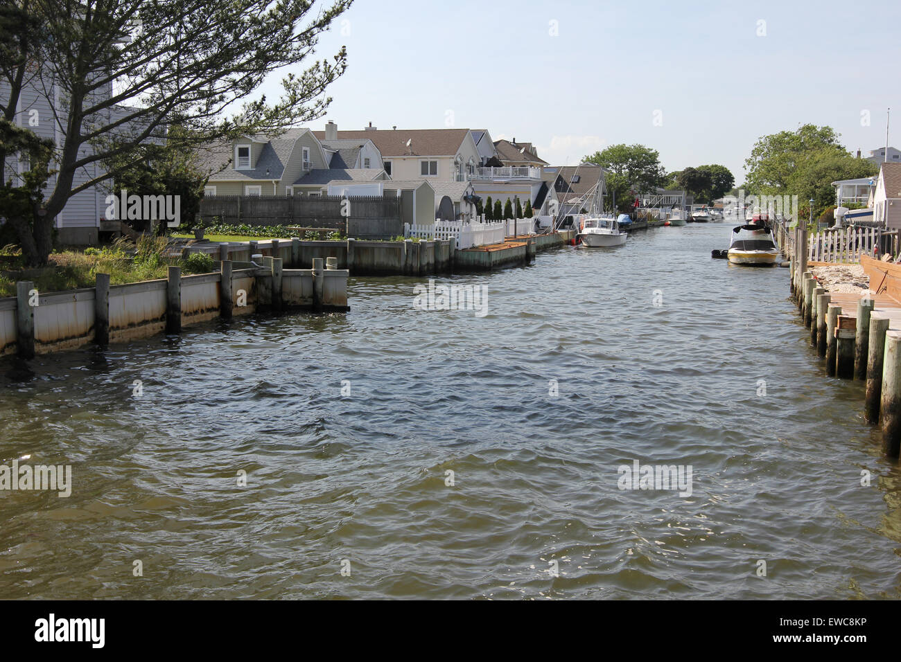 Long island waterfront and boats hi-res stock photography and images ...