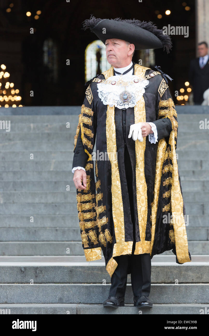 England Traditional Clothing