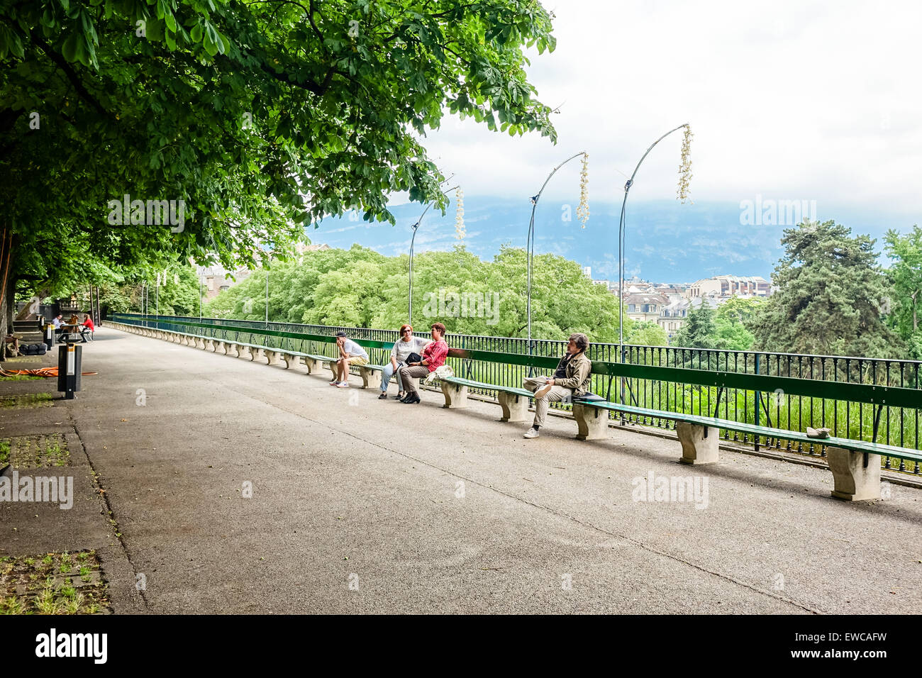 The longest bench hi-res stock photography and images - Alamy
