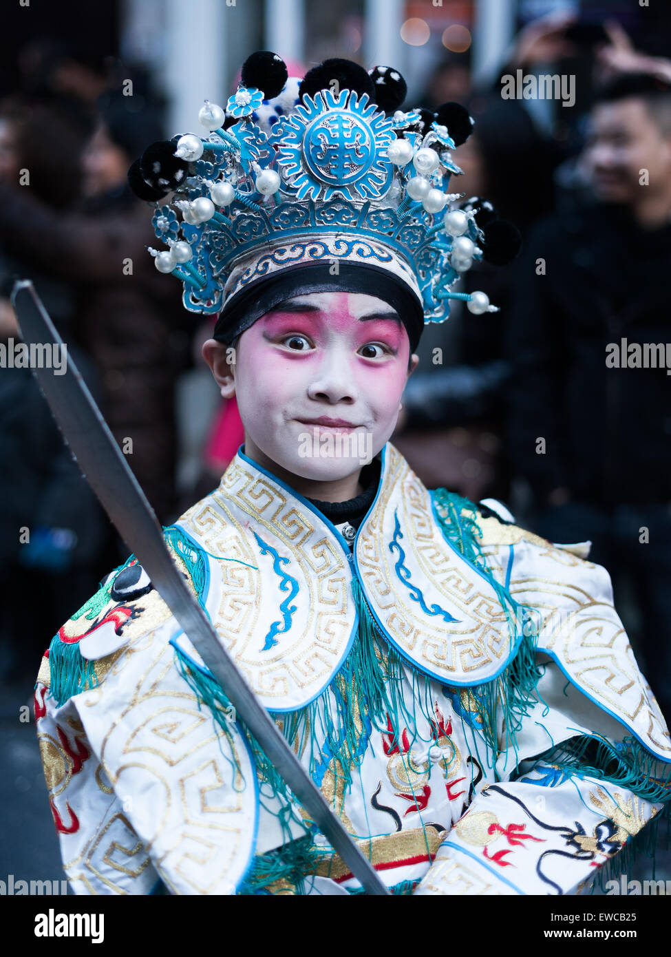 Paris france young chinese man hi-res stock photography and images - Alamy