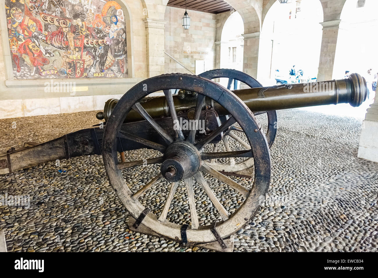 Ancient armory hi-res stock photography and images - Alamy