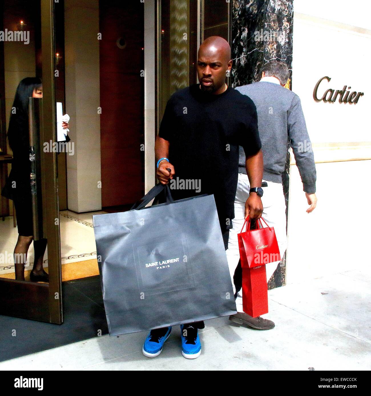 Corey Gamble leaves Cartier on Rodeo Drive in Beverly Hills Featuring ...