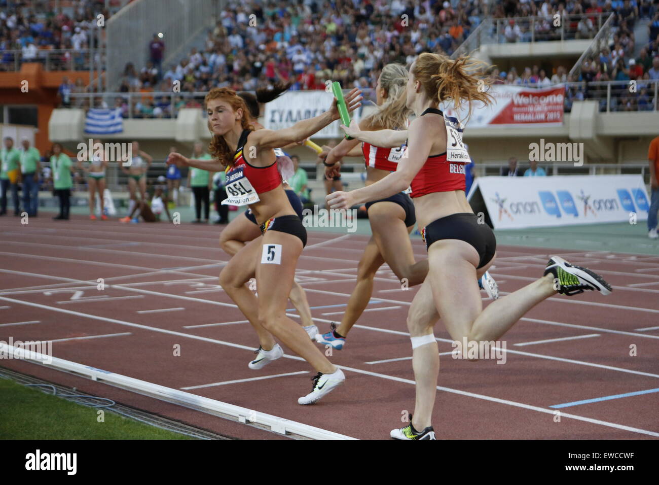 Women's 4x100m relay race hi-res stock photography and images - Alamy
