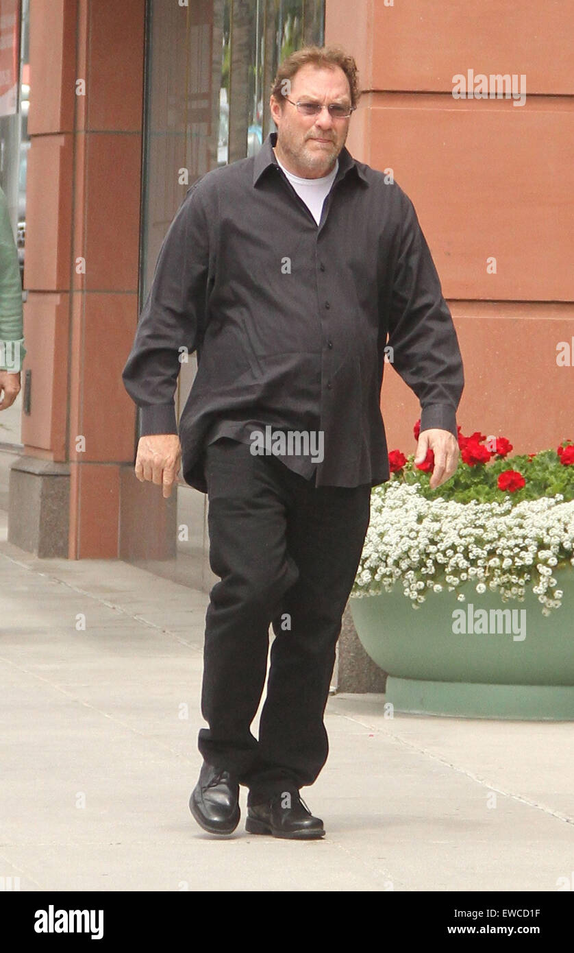 King of the Hill voice actor, Stephen Root goes shopping in Beverly ...