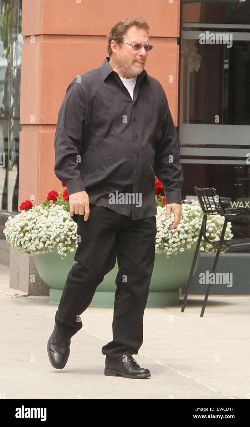 King of the Hill voice actor, Stephen Root goes shopping in Beverly ...