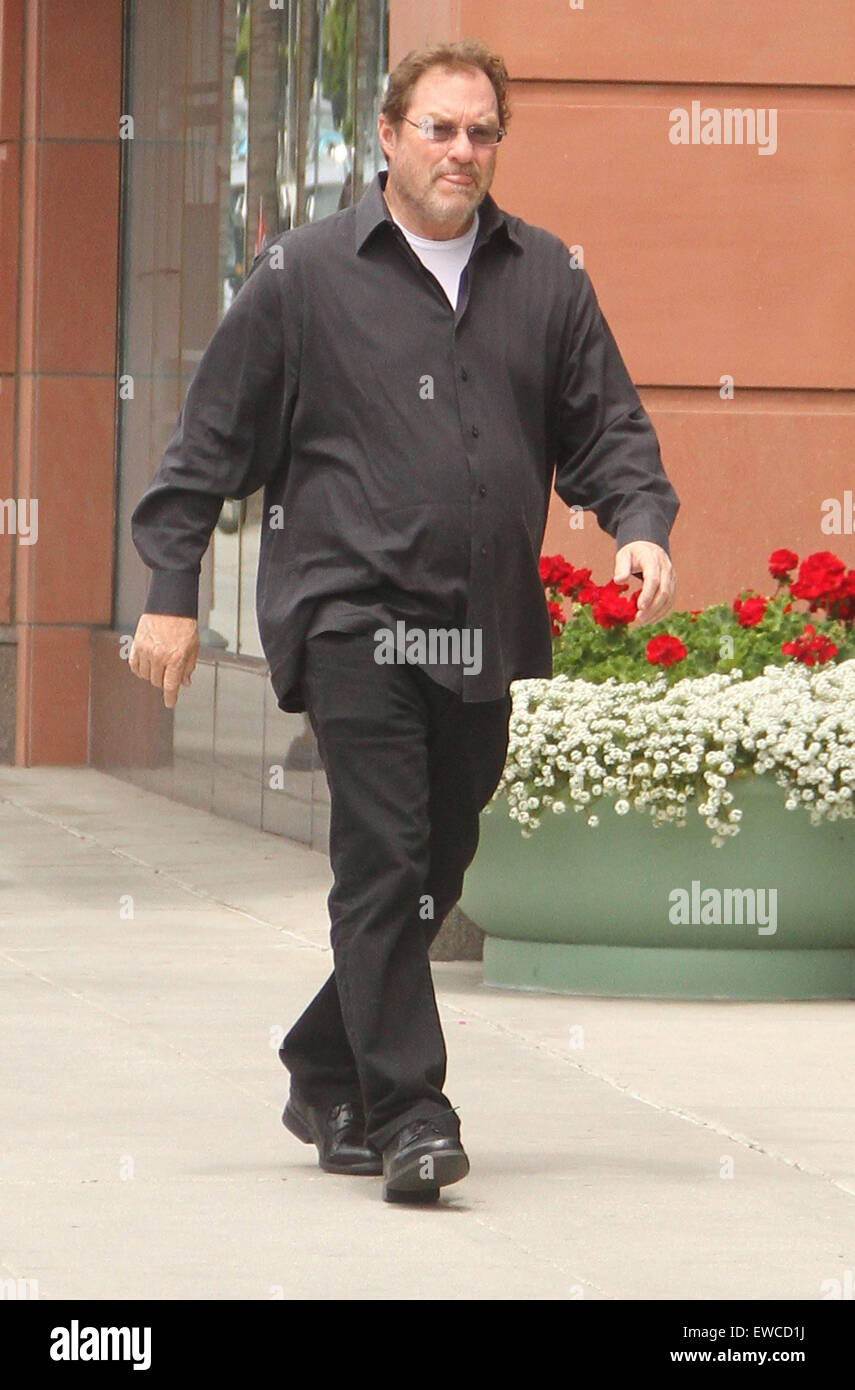 King of the Hill voice actor, Stephen Root goes shopping in Beverly ...