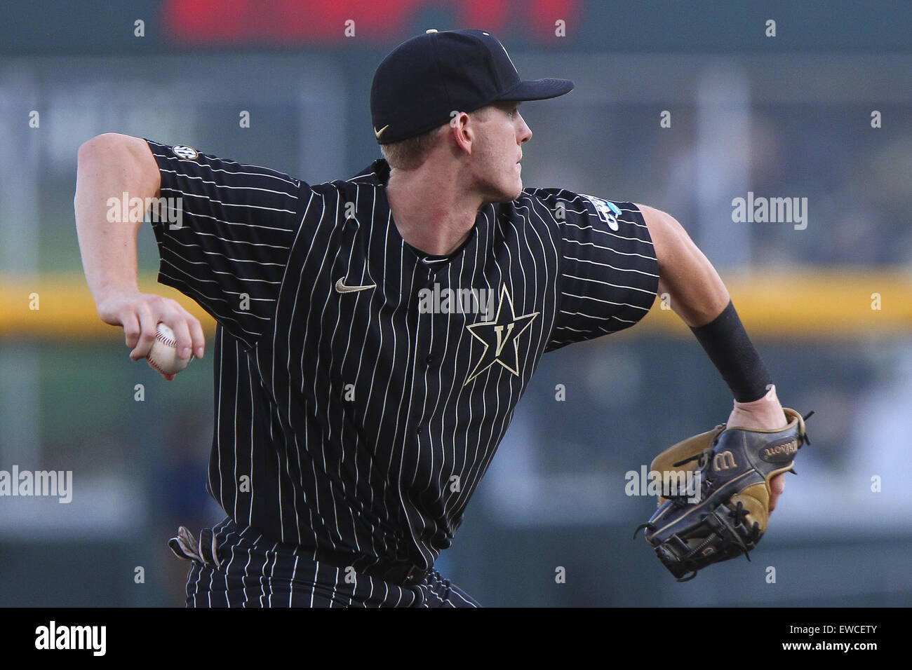 Omaha, Nebraska, USA. 22nd June, 2015. Vanderbilt infielder Xavier ...