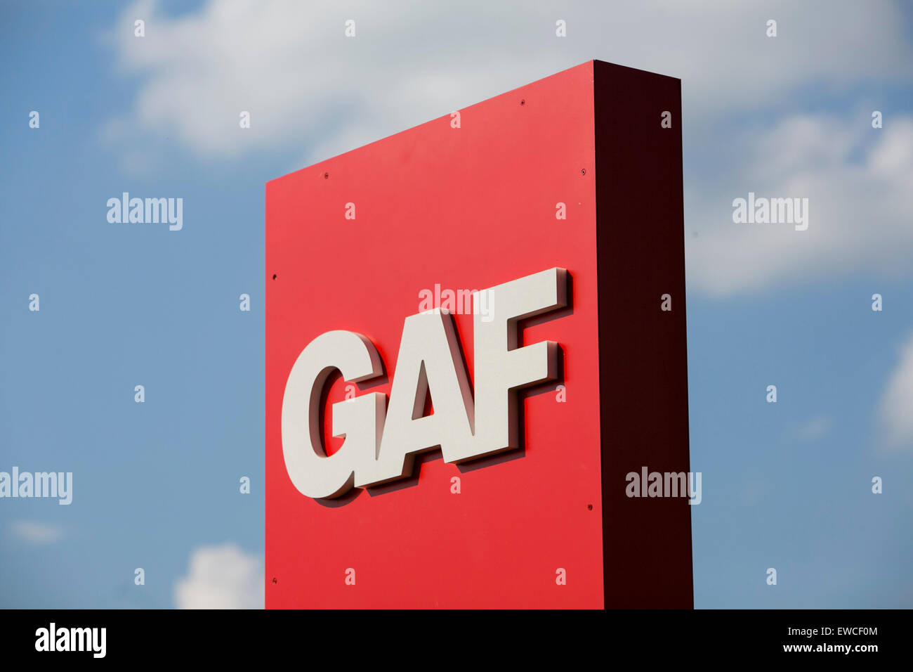 Logo sign outside headquarters gaf hi-res stock photography and images ...