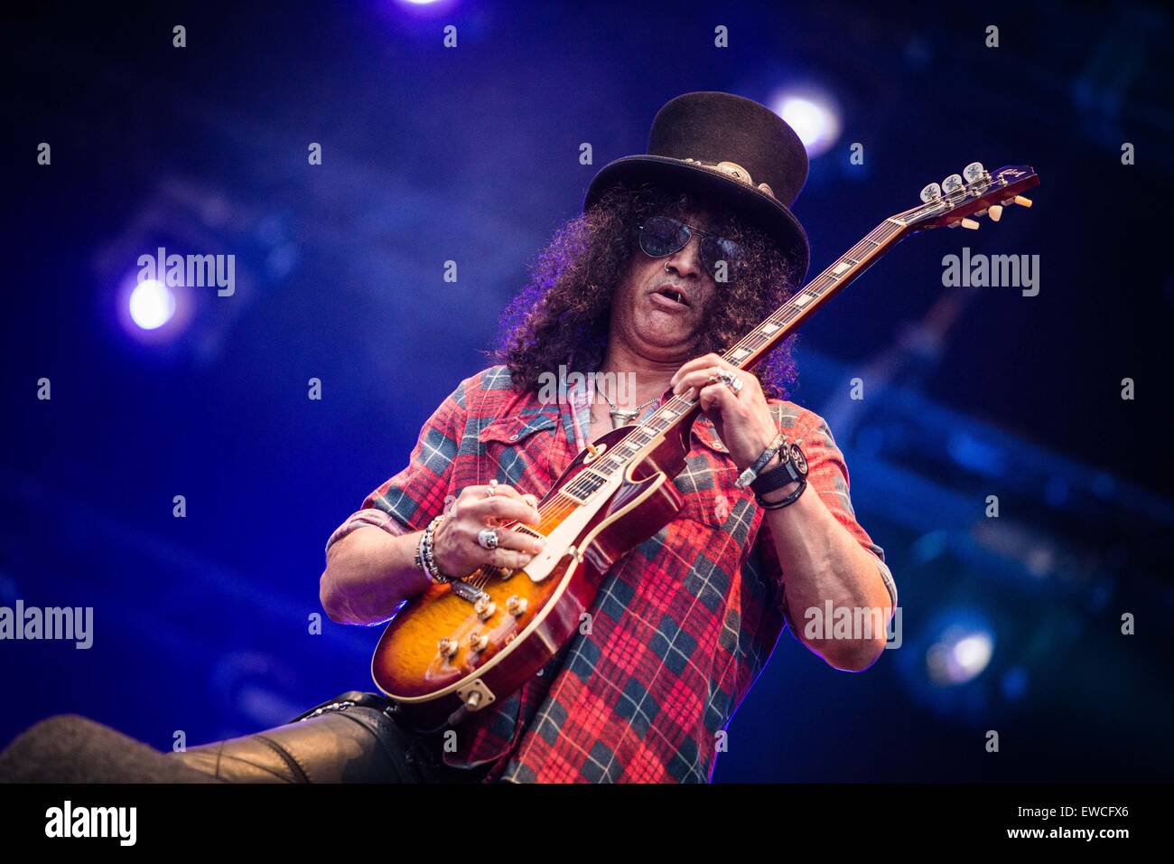 Myles kennedy and the conspirators hi-res stock photography and images ...