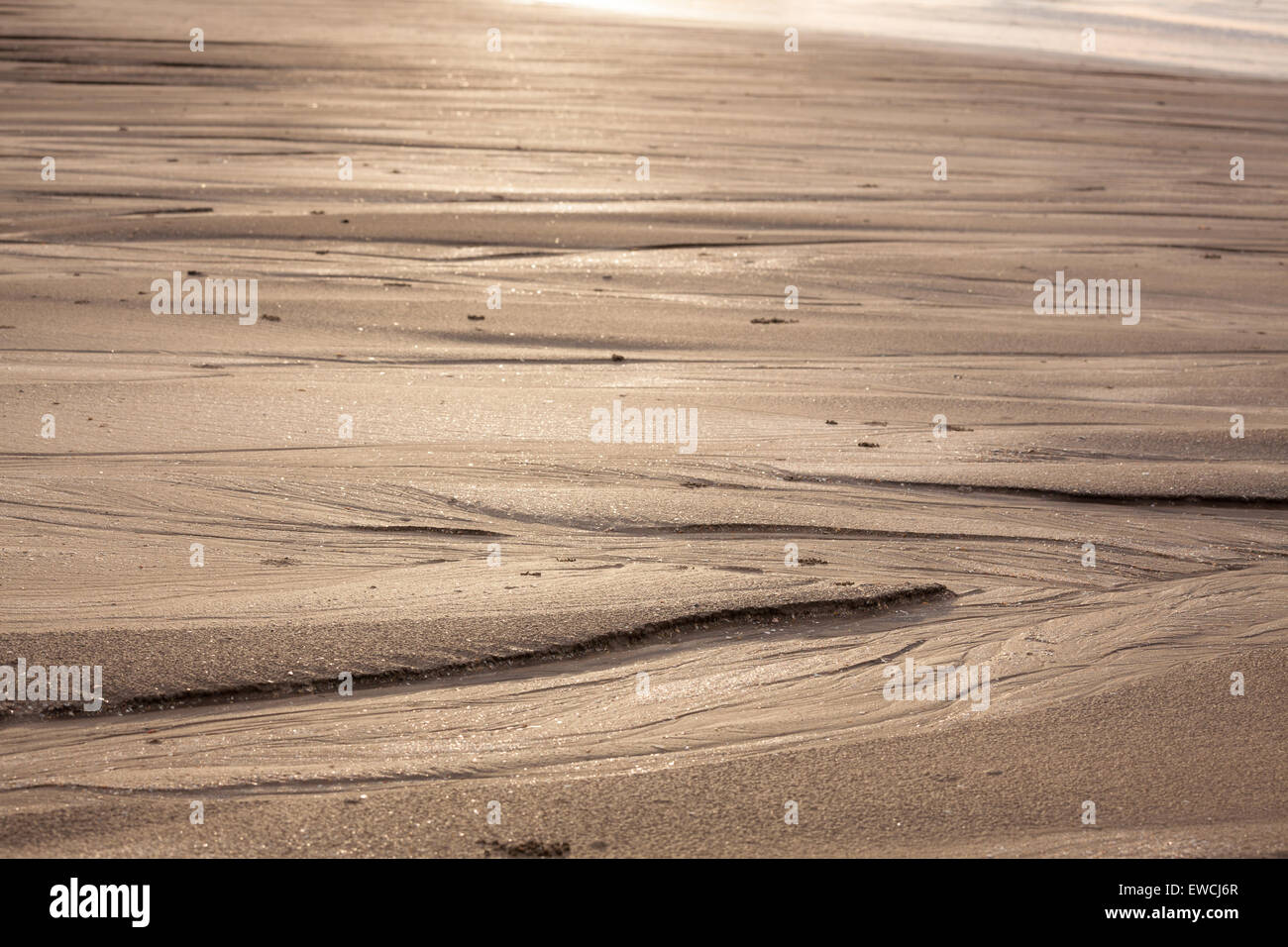 Beach sand wavy wet background pattern hi-res stock photography and ...