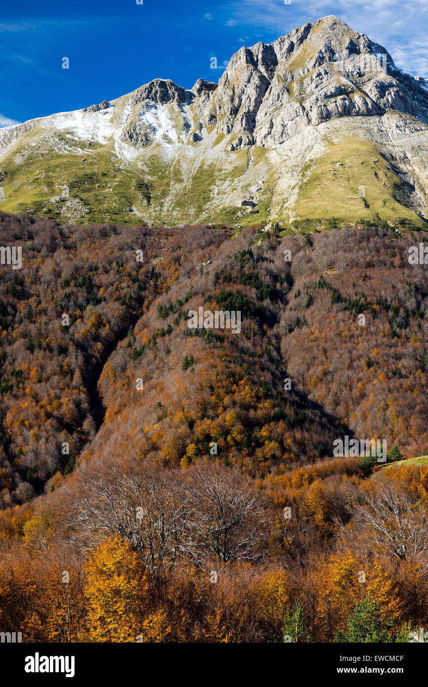 Panoramic views from Larra Belagua area in Roncal Valley, Navarre ...
