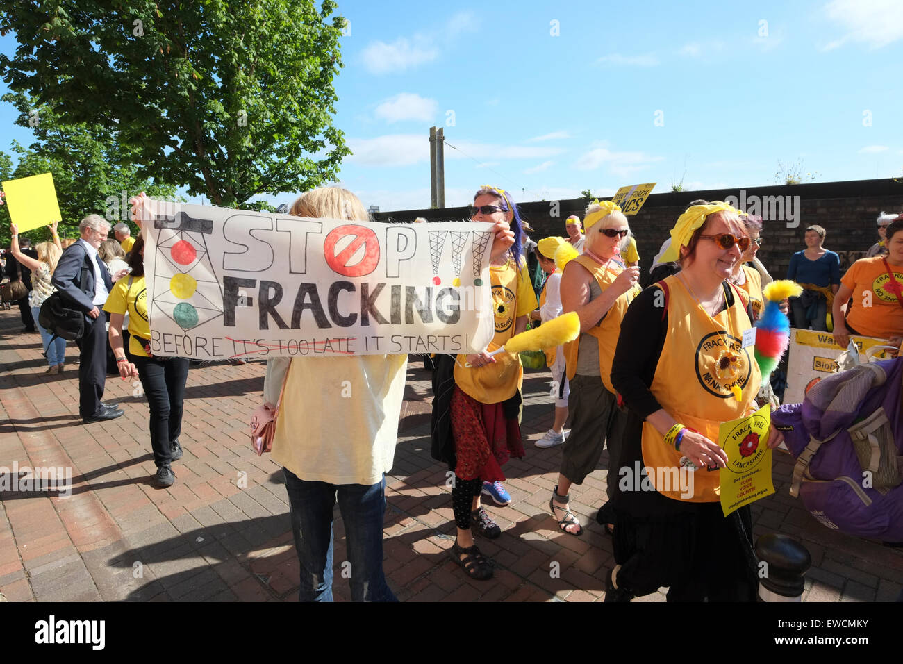 Fracking banner hi-res stock photography and images - Alamy