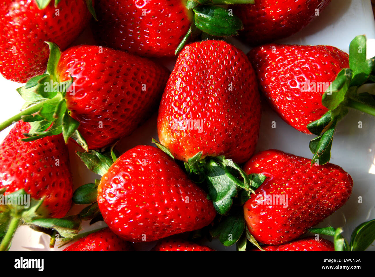 Strawberries at wimbledon tennis hi-res stock photography and images ...