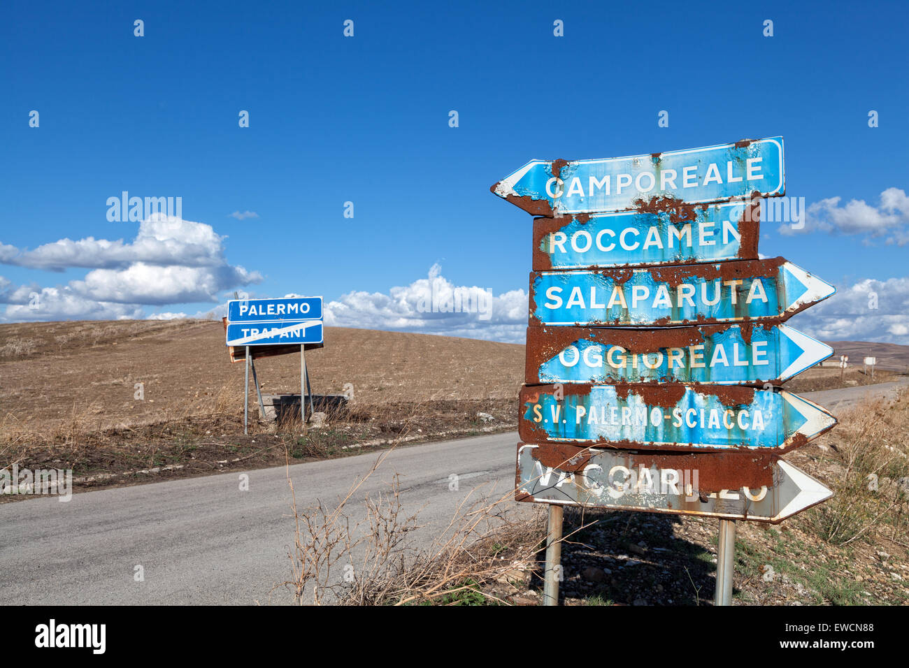 Rusty road signs in Sicily Stock Photo - Alamy