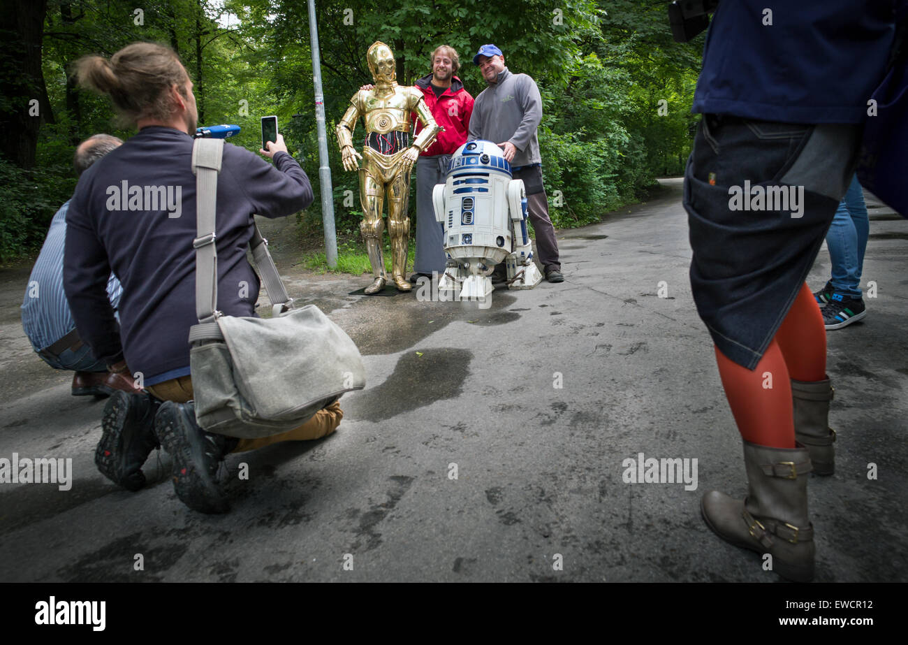 Munich, Germany. 23rd June, 2015. Two wax figures in the shape of the ...