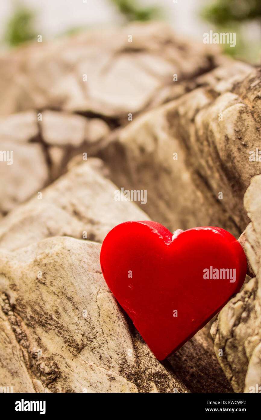 Pink heart of pebbles hi-res stock photography and images - Alamy