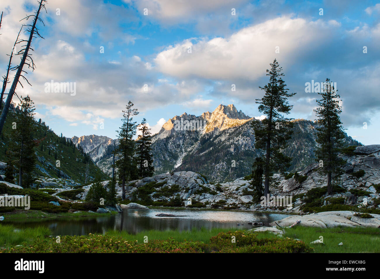 Trinity alps wilderness hi-res stock photography and images - Alamy