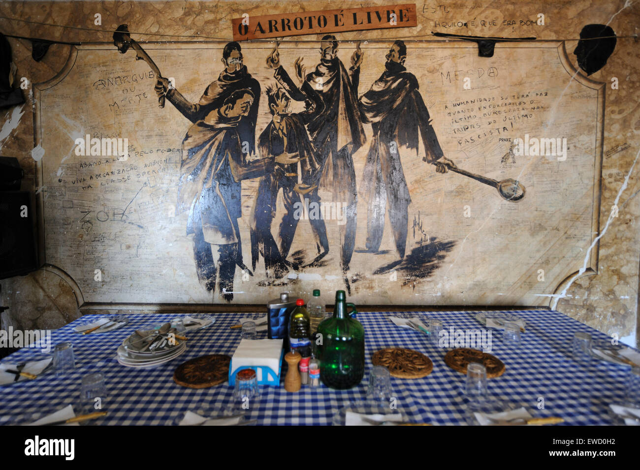 Dining table at the Real Republica Rás Teparta - typical student ...