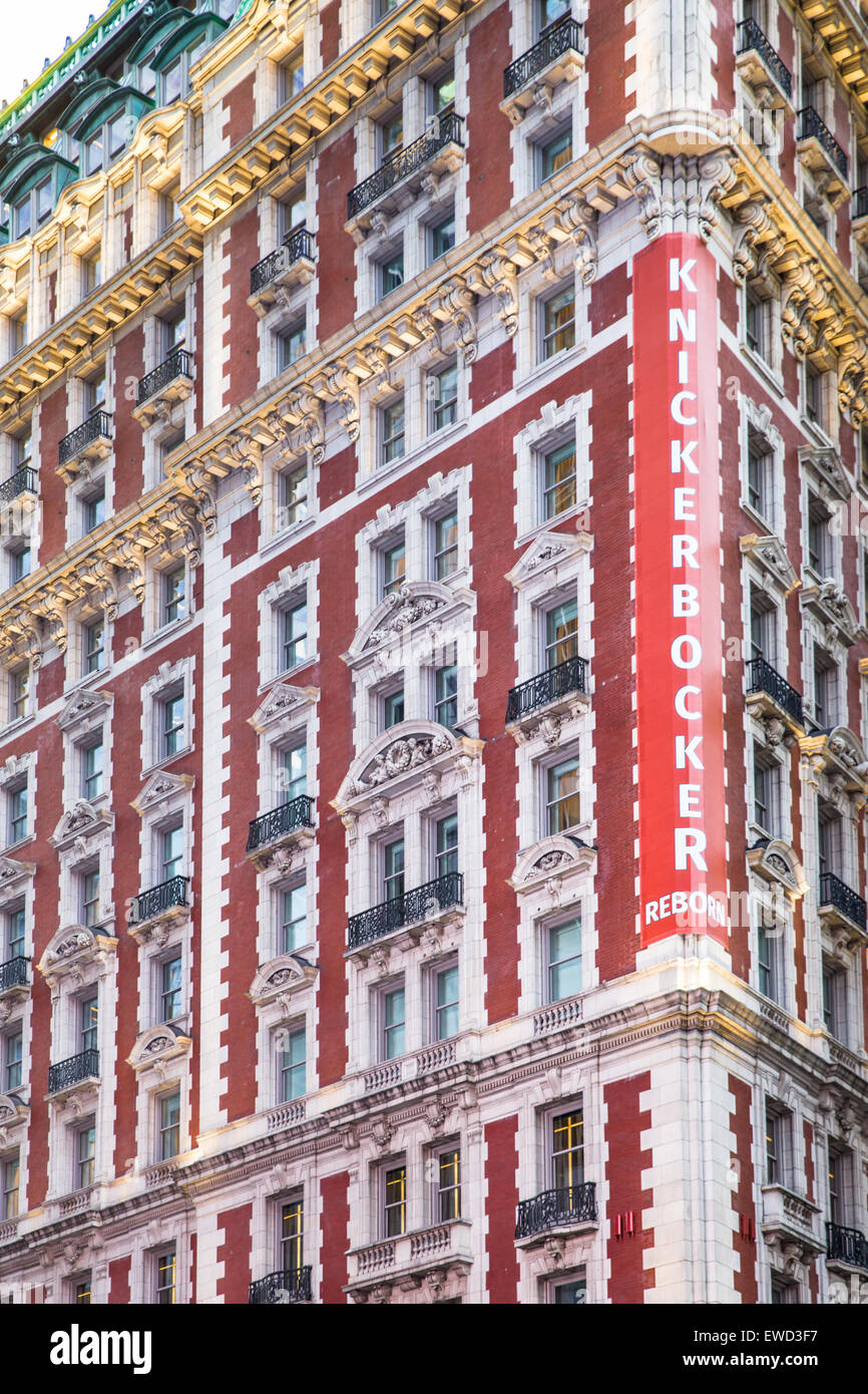 Knickerbocker hotel in times square hi-res stock photography and images ...