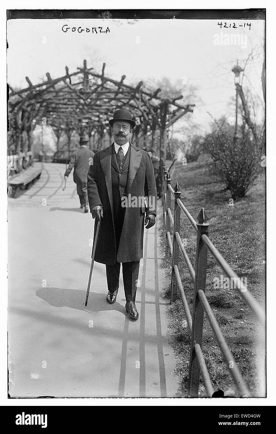 Gogorza is a term or name that could refer to a location, individual, or artistic work. Its ...