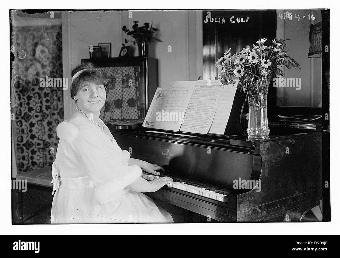 Julia culp hi-res stock photography and images - Alamy