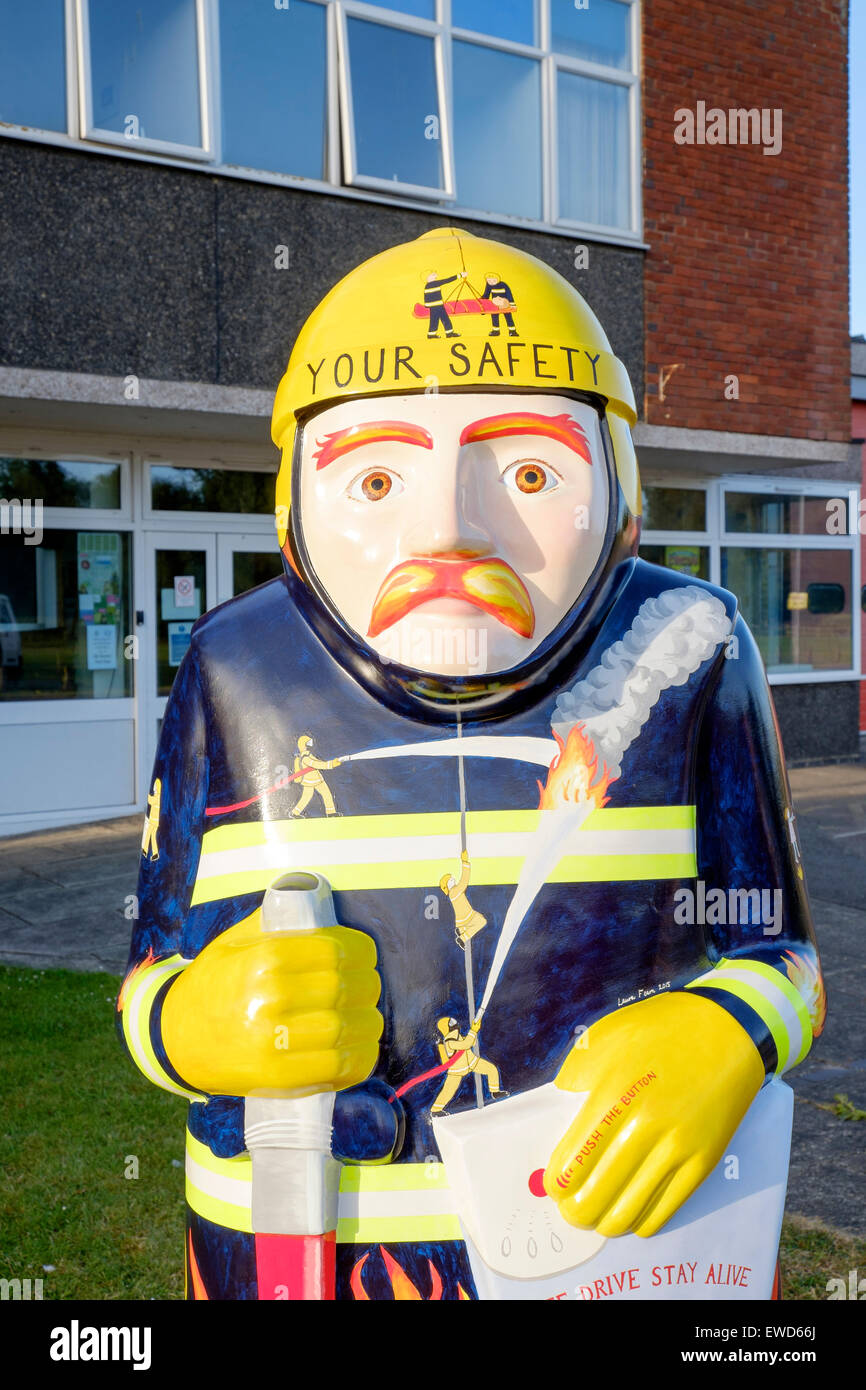 Fireman statue hi-res stock photography and images - Alamy