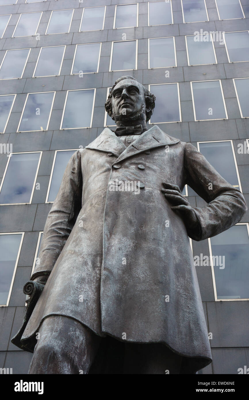 Statue of Victorian railway engineer Robert Stephenson (1803-1859 ...