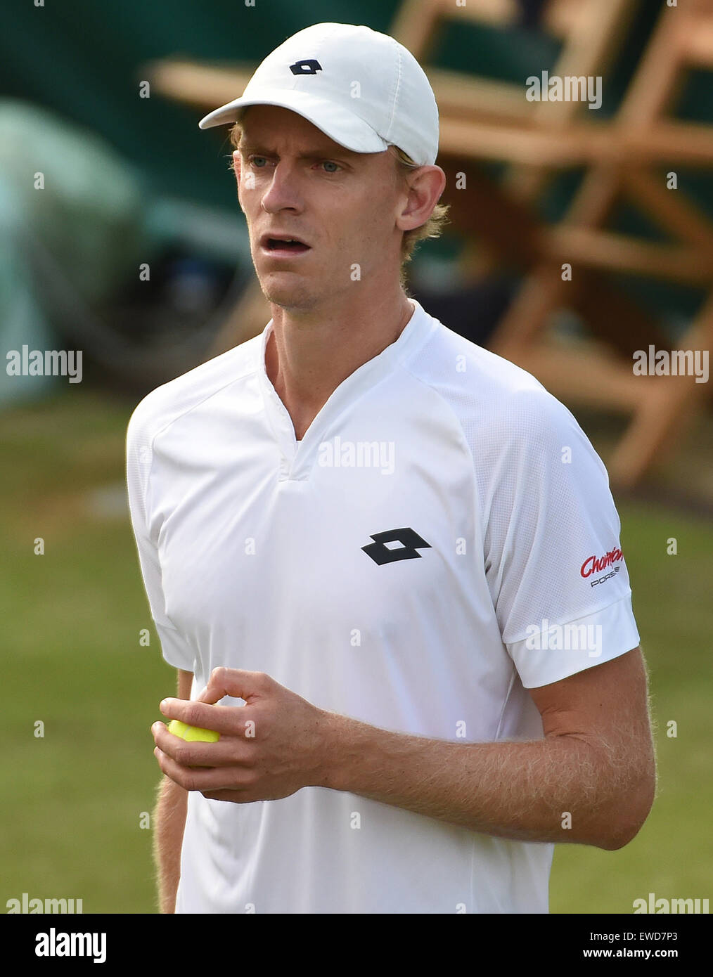 Line call tennis hi-res stock photography and images - Alamy